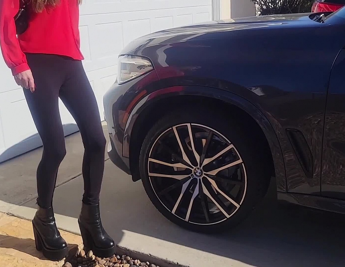 Brake Failure in Boots - Star Nine - StarsFetishFantasies.com